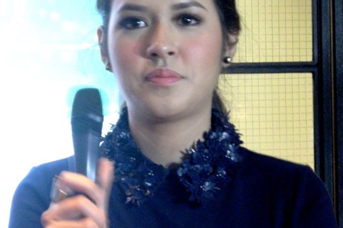 Begini Kedekatan Antara Raisa dan Afgan - Nova