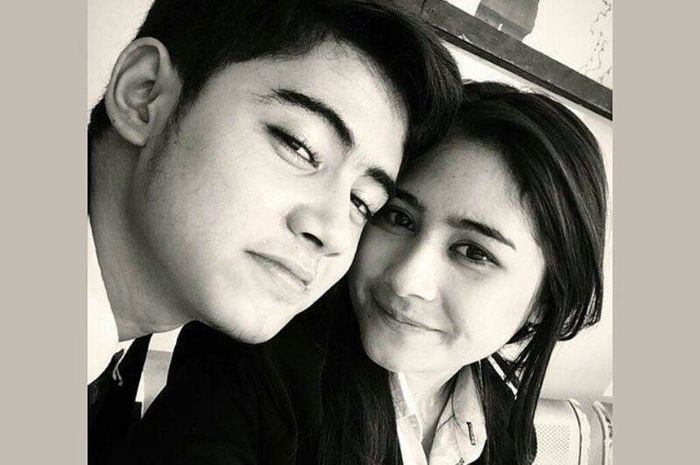 Aliando Dan Keluarga