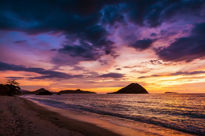 Berlibur ke Pulau Sumbawa, Jangan Lupa Mampir ke-7 Destinasi Kelas ... Berlibur ke Pulau Sumbawa, Jangan Lupa Mampir ke-7 Destinasi Kelas ...