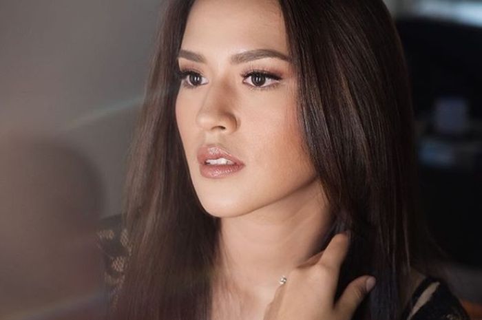 Duh Cantiknya, Cek Gaya Raisa Ini, Mirip Barbie! - Nova
