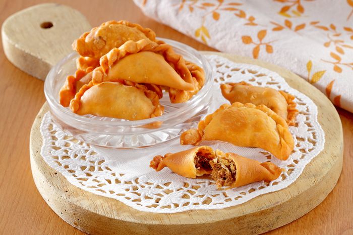 Trik Membuat Pastel Kering yang Renyah dan Cocok untuk Jadi Camilan ...