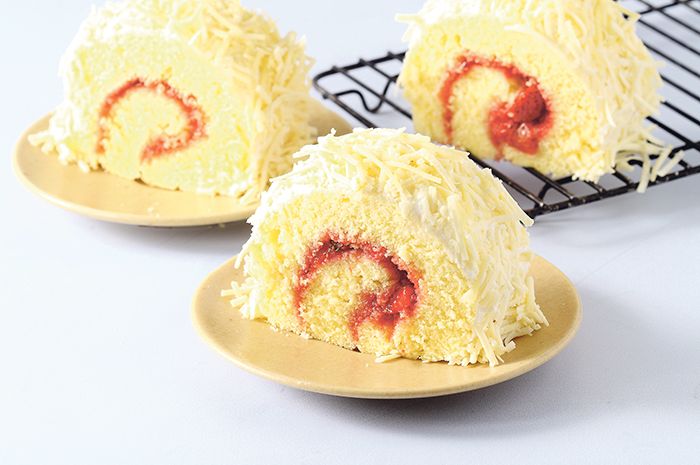 Percayalah, Stroberi Cheese Roll Cake Mudah Dibuat dan Tak Perlu Banyak ...