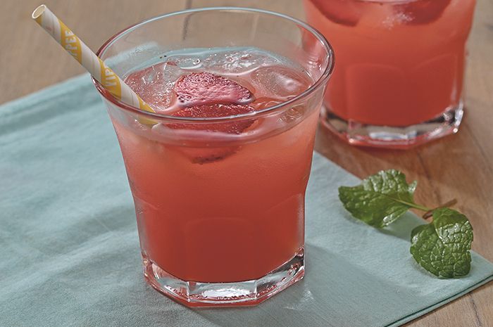 Gara-Gara Jus Belimbing Strawberry ini, Tenggorokan Langsung Segar ...