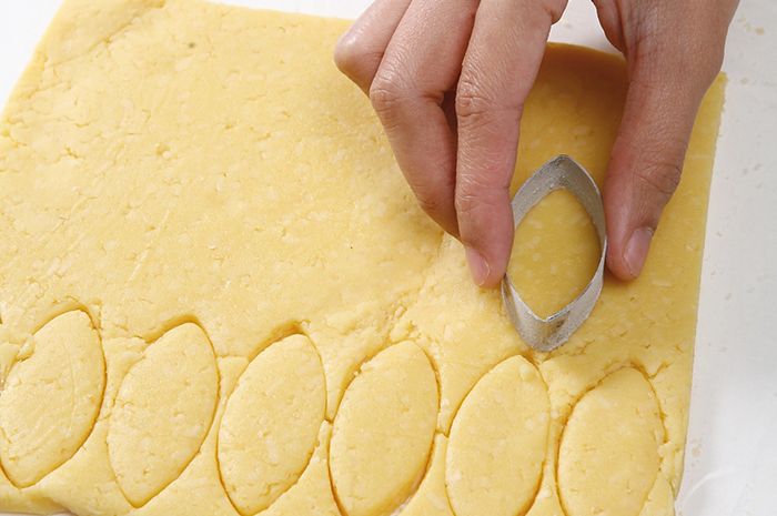 Ternyata Ada Cara Mudah, Lo, Supaya Adonan Kue Tak Lengket pada Cetakan ...