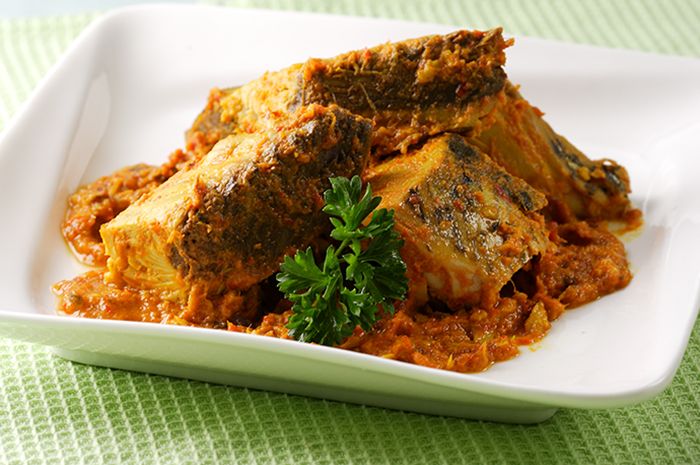 Rendang Tongkol Asap, Variasi Rendang yang Bikin Nasi Satu Rice Cooker ...