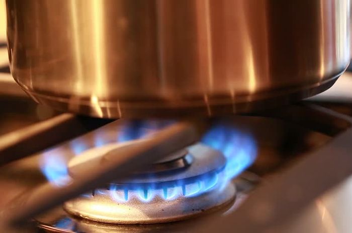 Supaya Matangnya Pas, Cari Tahu Kapan Saatnya Menggunakan Api Besar dan ...