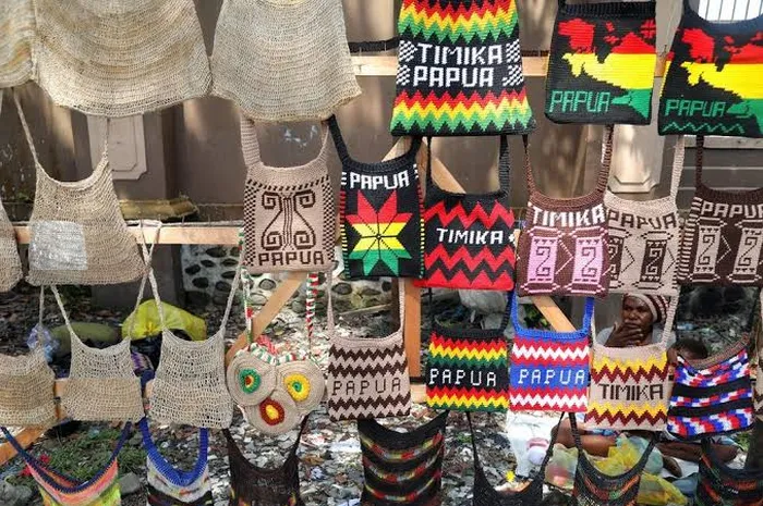 Mengenal Noken, Kerajinan Tangan Khas Papua yang Menjadi Warisan Budaya ...