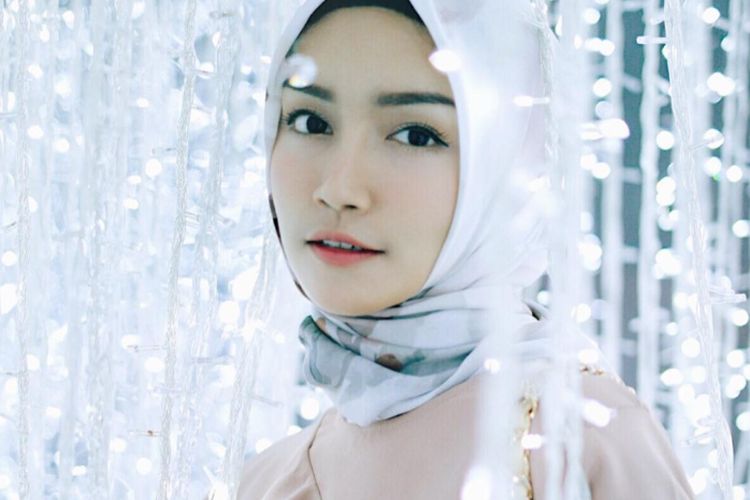 Berita Penampilan Melody Prima Terbaru Hari Ini - Grid.ID