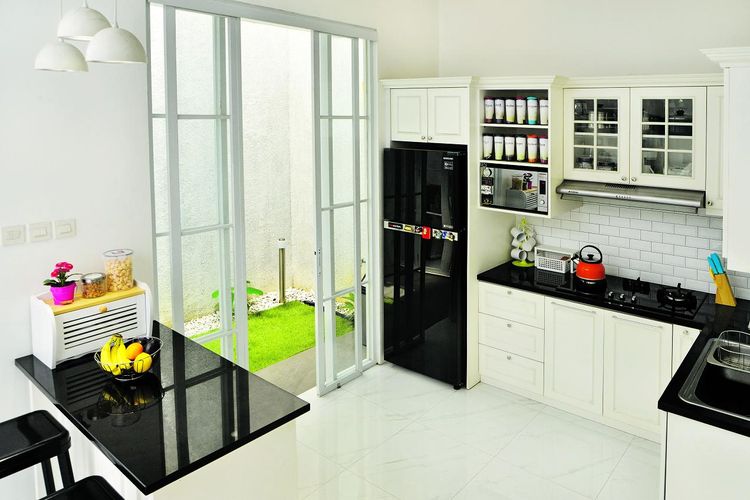 Inspirasi Desain Dapur Bentuk L, Luasnya Hanya 3 Meter Persegi