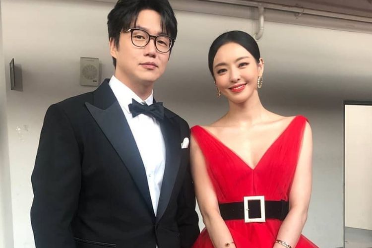 Berita Sung Si Kyung Terbaru Hari Ini - Grid.ID