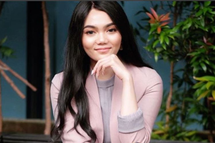 Berita Presenter Rina Nose Terbaru Hari Ini - Grid.ID