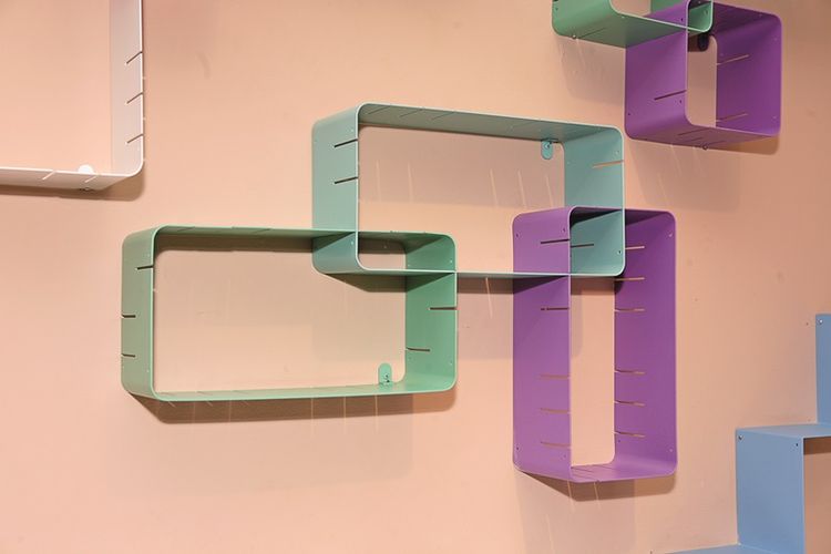 Berkreasi dengan Desain Rak Dekoratif, Memajang Pun Makin Asyik!