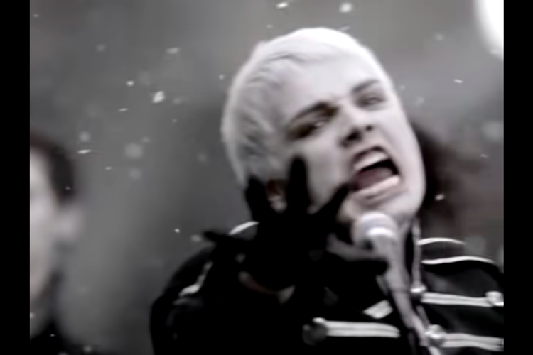 Mengenal Makna ‘G Note’ yang Bikin Anak Emo Menangis