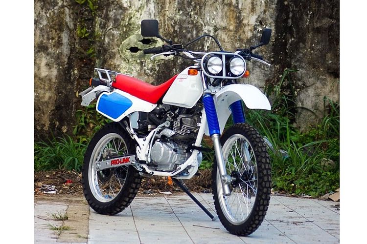 Modifikasi Motor Honda CRF 150L Gaya Trail Jadul Tahun 1980-an, Mulai ...