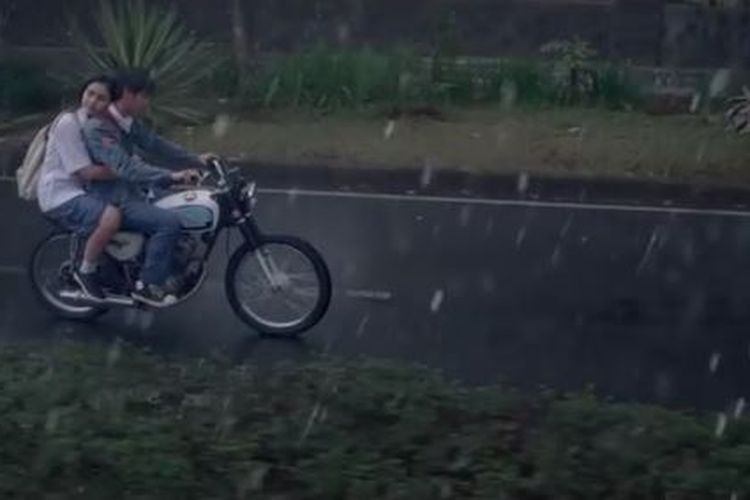 Berita Adegan Film Dilam Terbaru Hari Ini - Grid.ID