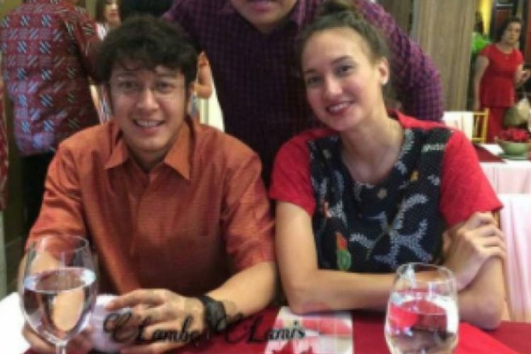 Berita Nadin Dan Dimas Nikah Terbaru Hari Ini Grid Id
