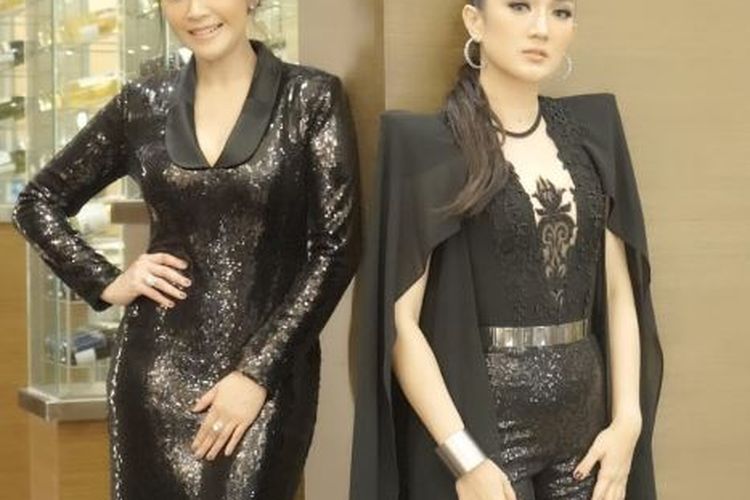 Berita Melly She Terbaru Hari Ini - Grid.ID