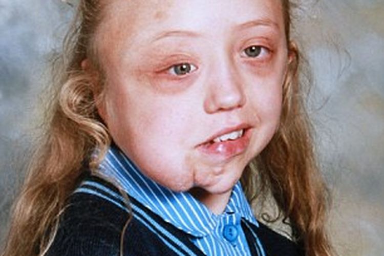 Berita Sophie Walker Dibully Terbaru Hari Ini - Grid.ID