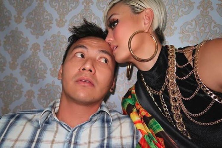 Berita Agnes Monica Putus Terbaru Hari Ini - Grid.ID