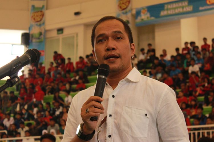 Presenter Bola Ricky Jo Meninggal