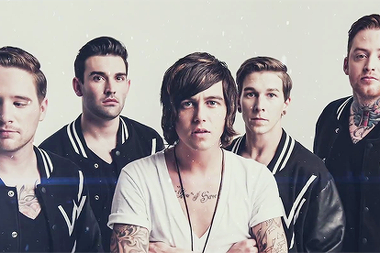 Kellin Quinn & Matty Mullins Jadi Cupu di Video Klip Baru Sleeping With ...