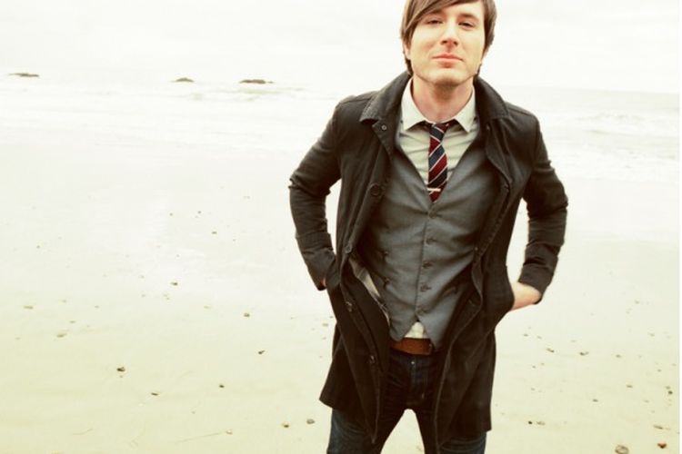 Lagu Baru Owl City, Embers