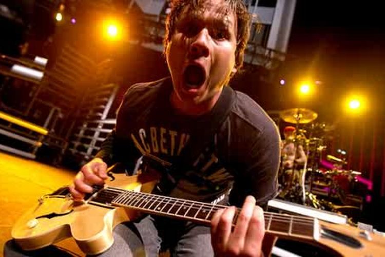 Setelah 15 Tahun Hiatus, Tom DeLonge Ungkap Rencana Kembalinya Box Car ...