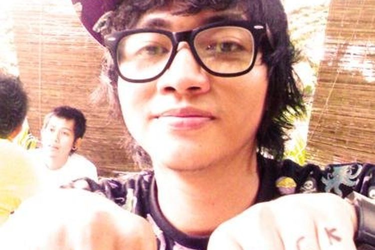 Dochi "PWG" Stop Main Gitar