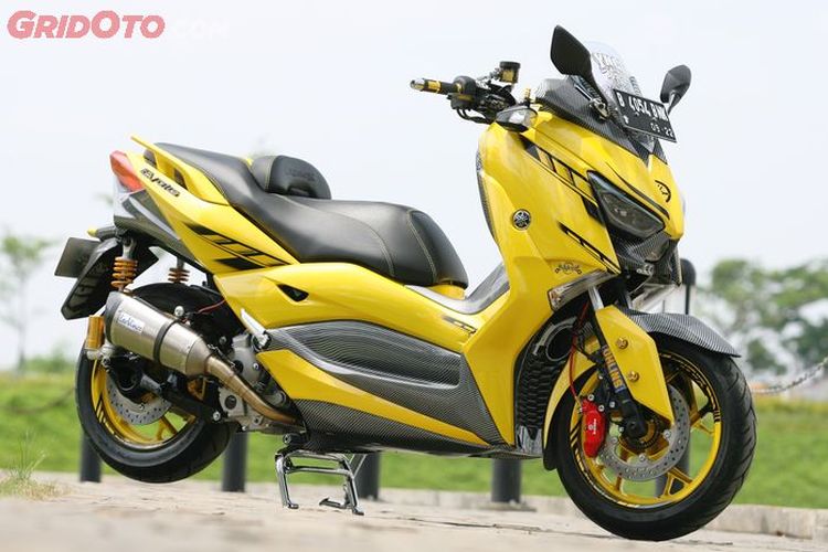 Cocok Nih, Yamaha XMAX 250 Berwarna Kuning Ferrari Bisa Ikutan ...