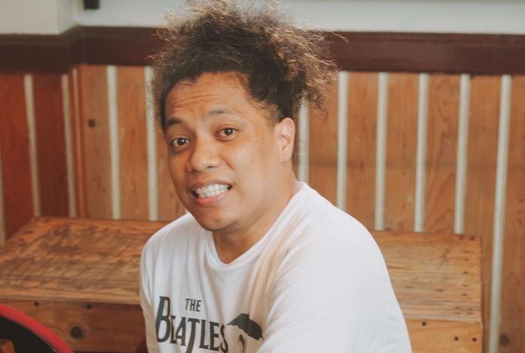 Merantau Hingga Diiringi Warga Sekampung, Kini Arie Kriting Komika Asal ...