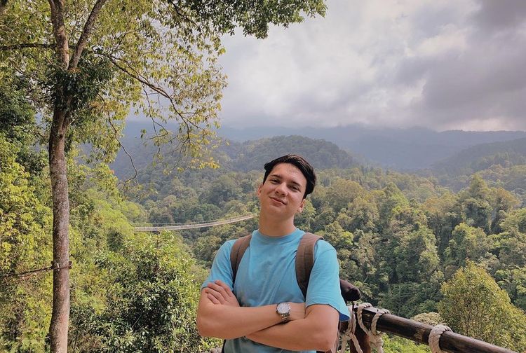 Profil Endy Arfian Eks Aktor Cilik yang Kian Menyita Perhatian - Kids