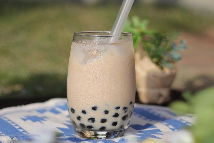 Cara Mudah Bikin Boba di Rumah, Cuma Perlu Siapkan 2 Bahan Sederhana - Kids