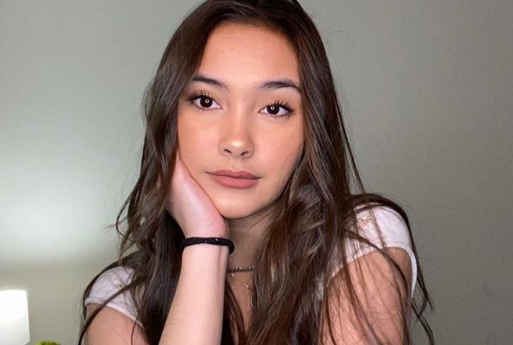 Multitalenta, Intip Profil Caitlin Lengkap Halderman Artis Blasteran ...