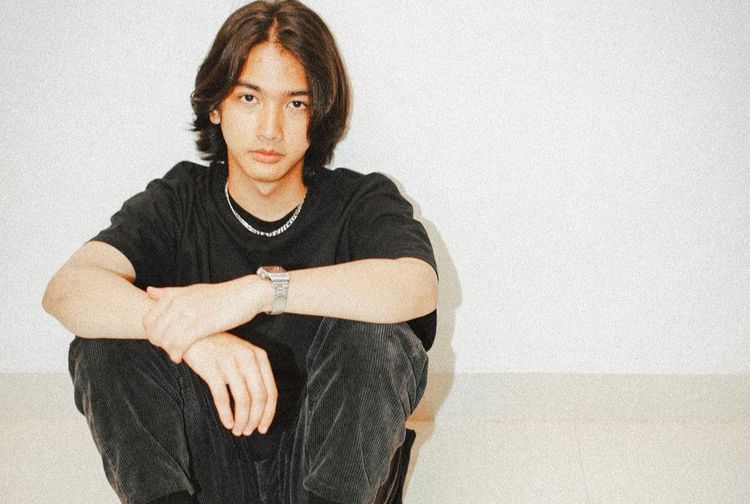 Profil Ari Irham Aktor Pemeran TukTuk Driver di Film "Mencuri Raden ...