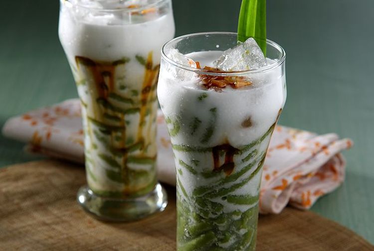 Menyegarkan dan Menghangatkan, Kamu Wajib Coba 5 Minuman Khas Sunda Ini ... Menyegarkan dan Menghangatkan, Kamu Wajib Coba 5 Minuman Khas Sunda Ini ...