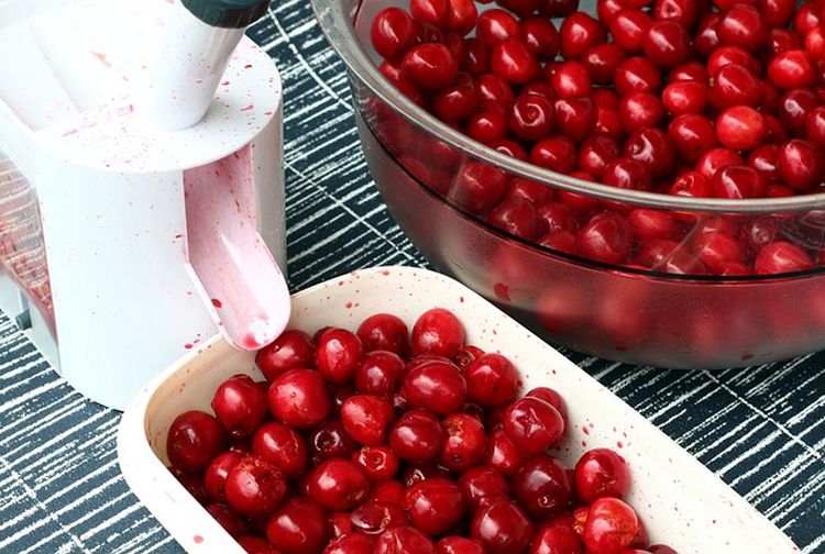 Segar dan Sehat, 5 Minuman yang Ampuh Cegah Dehidrasi Ini Cocok ...