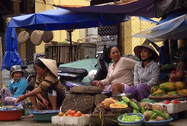 Jenis-Jenis Pasar Berdasarkan Wujudnya Serta Ciri-Cirinya, Apa Saja? - Kids