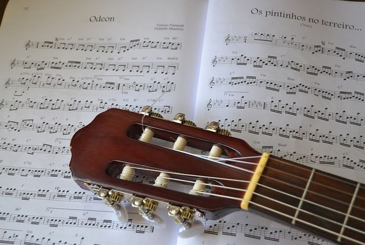 Berasal dari Maluku, Inilah Lirik dan Makna dari Lagu "Rasa Sayange" - Kids