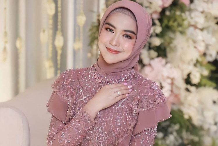 Profil dan Fakta Menarik Ria Ricis, Bagaimana Sosok di Baliknya? - Kids