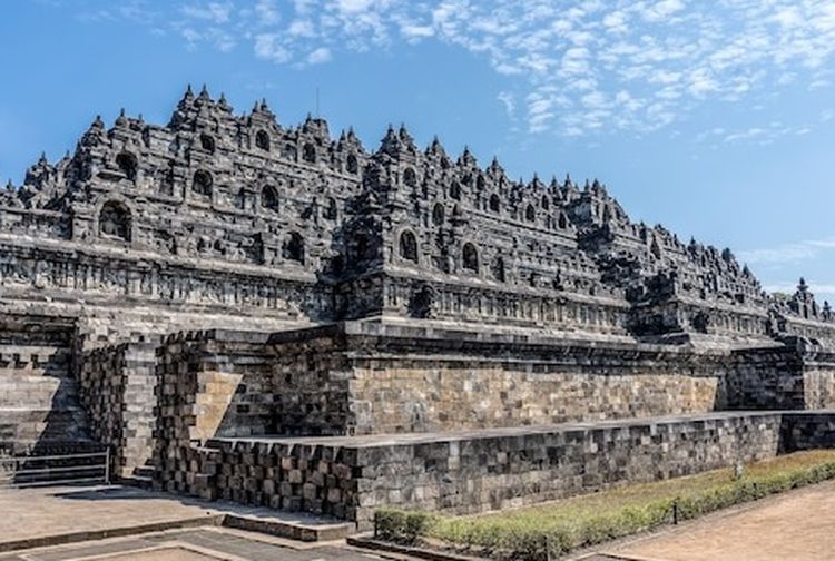 10 Fakta Menarik Candi Borobudur, Candi Budha Terbesar di Dunia - Kids