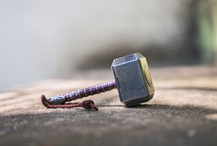 Mengenal Titanium, Unsur Kimia Logam yang Kuat dan Tahan Api - Kids