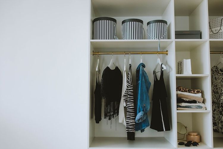 Anti Bau Apak dan Berjamur, Ini 5 Cara Mengurangi Kelembapan pada ...