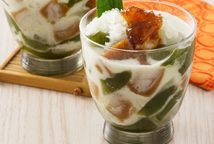 Menyegarkan Tenggorokan, Ini Cara Membuat Es Cincau di Rumah - Kids