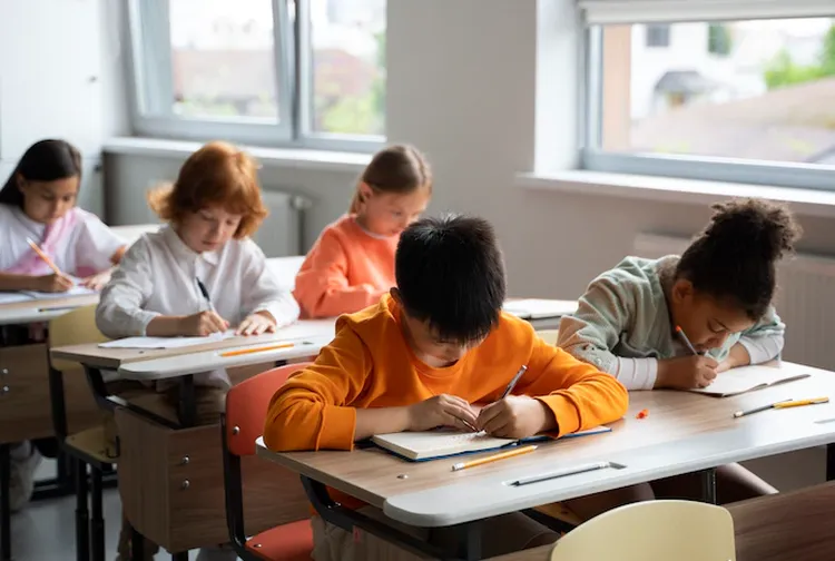 Apa Itu Konjungsi Kausalitas? Ini Pengertian dan Contoh Kalimatnya - Kids Apa Itu Konjungsi Kausalitas? Ini Pengertian dan Contoh Kalimatnya - Kids