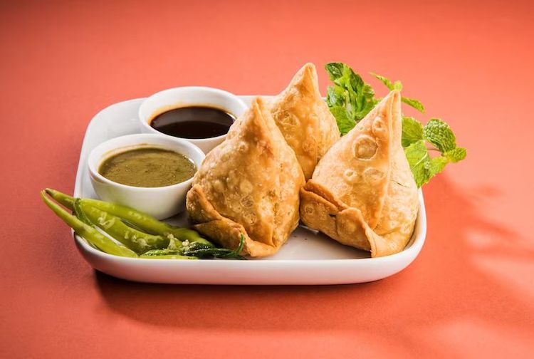 Sejarah Samosa, Ternyata Bukan Makanan yang Berasal dari India - Kids