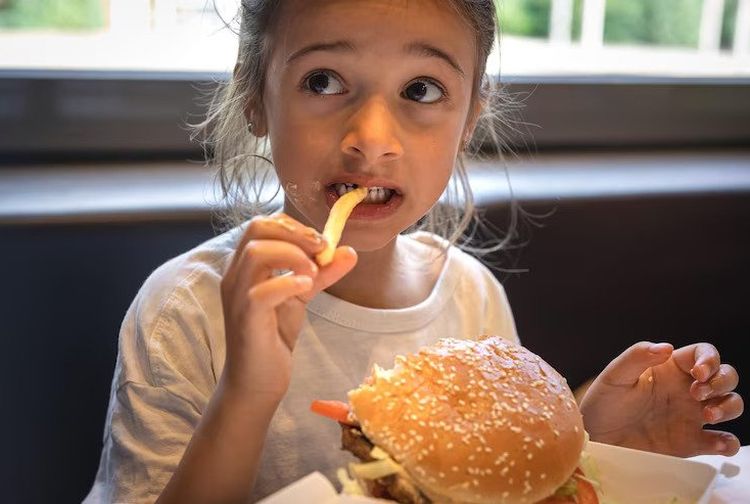 Mengapa Kita Sering Merasa Lapar? Bisa Jadi Ini 4 Penyebabnya - Kids