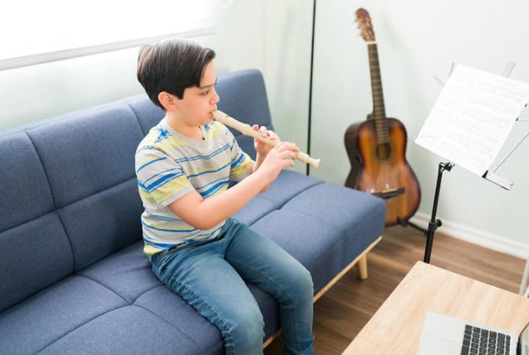 Cara Memainkan Alat Musik Tiup: Pianika, Seruling dan Saxophone - Kids Cara Memainkan Alat Musik Tiup: Pianika, Seruling dan Saxophone - Kids