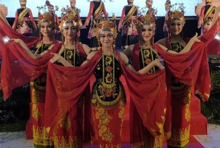 Tari Jejer Gandrung, Tarian Khas Banyuwangi yang Berdurasi 7 Jam - Kids