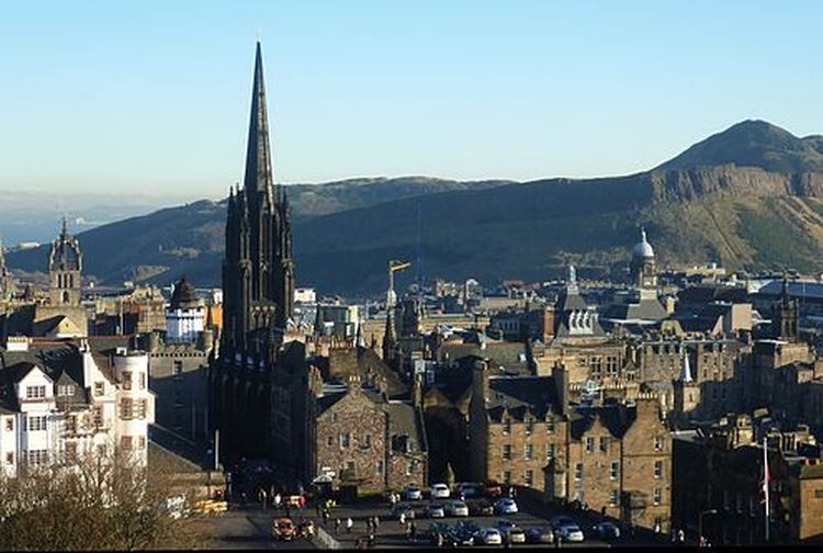 10 Fakta Menarik Edinburgh, Ibu Kota Negara Skotlandia yang Antik - Kids