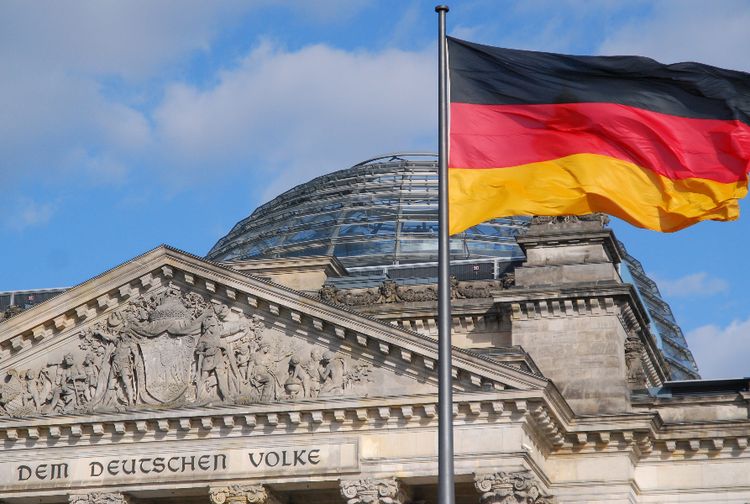 Republik Weimar dan Bangkitnya Jerman Menuju Era Perang Dunia II - Kids